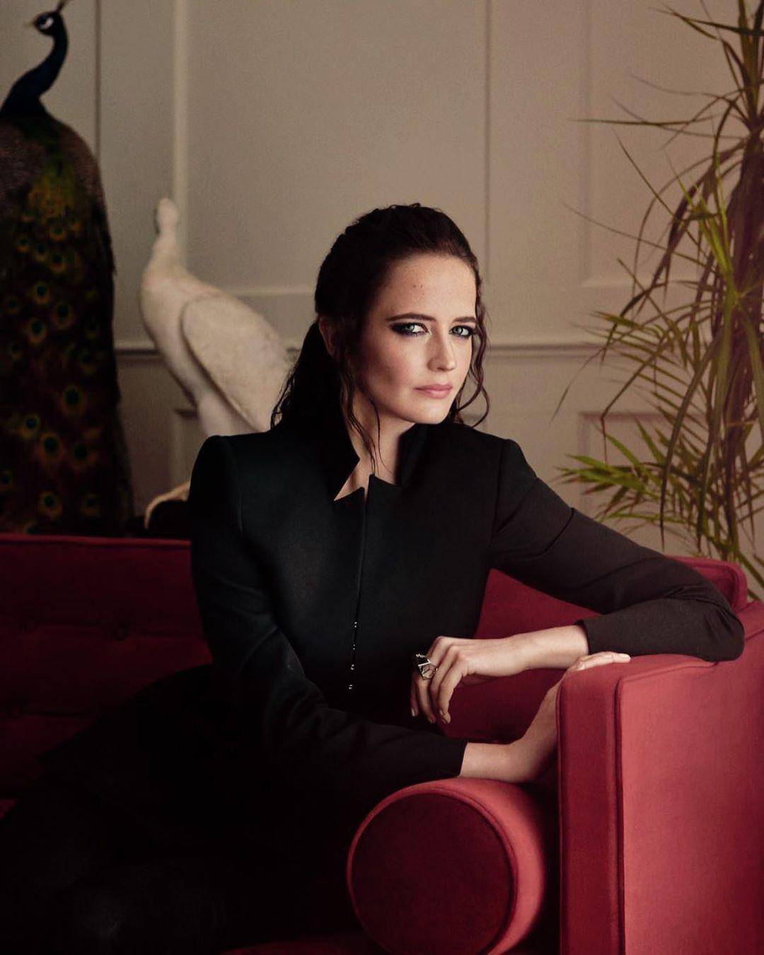 Our beloved queen 🧡 | Scrolller