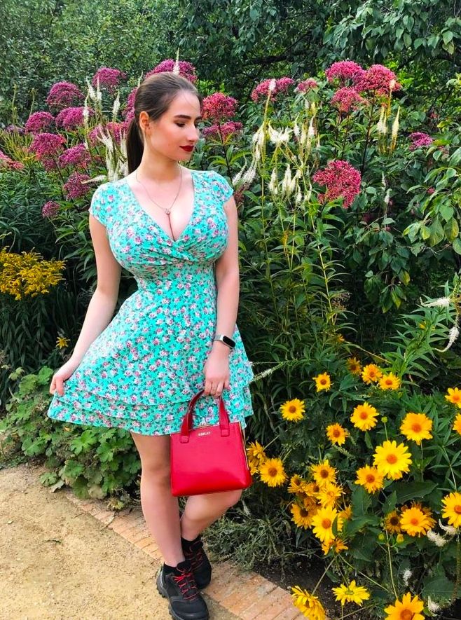 Outrageously beautiful...... Flowers! | Scrolller