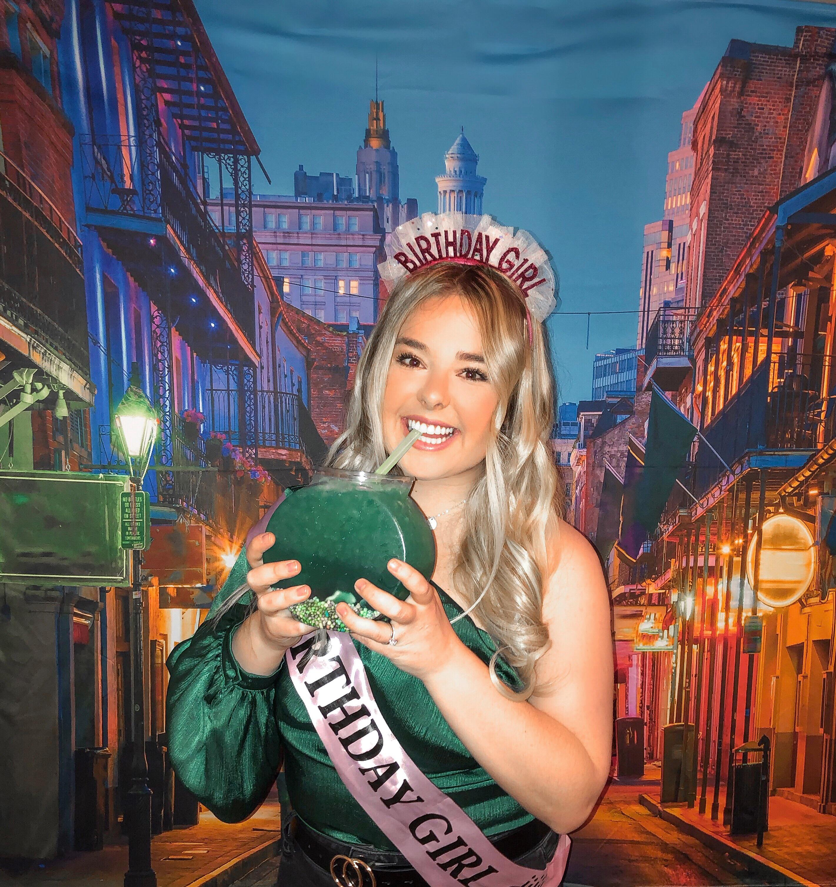 (over 18) celebrating my birthday! | Scrolller