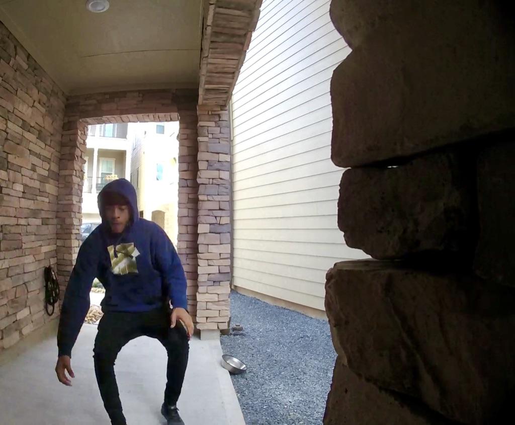 Package Thief Scrolller