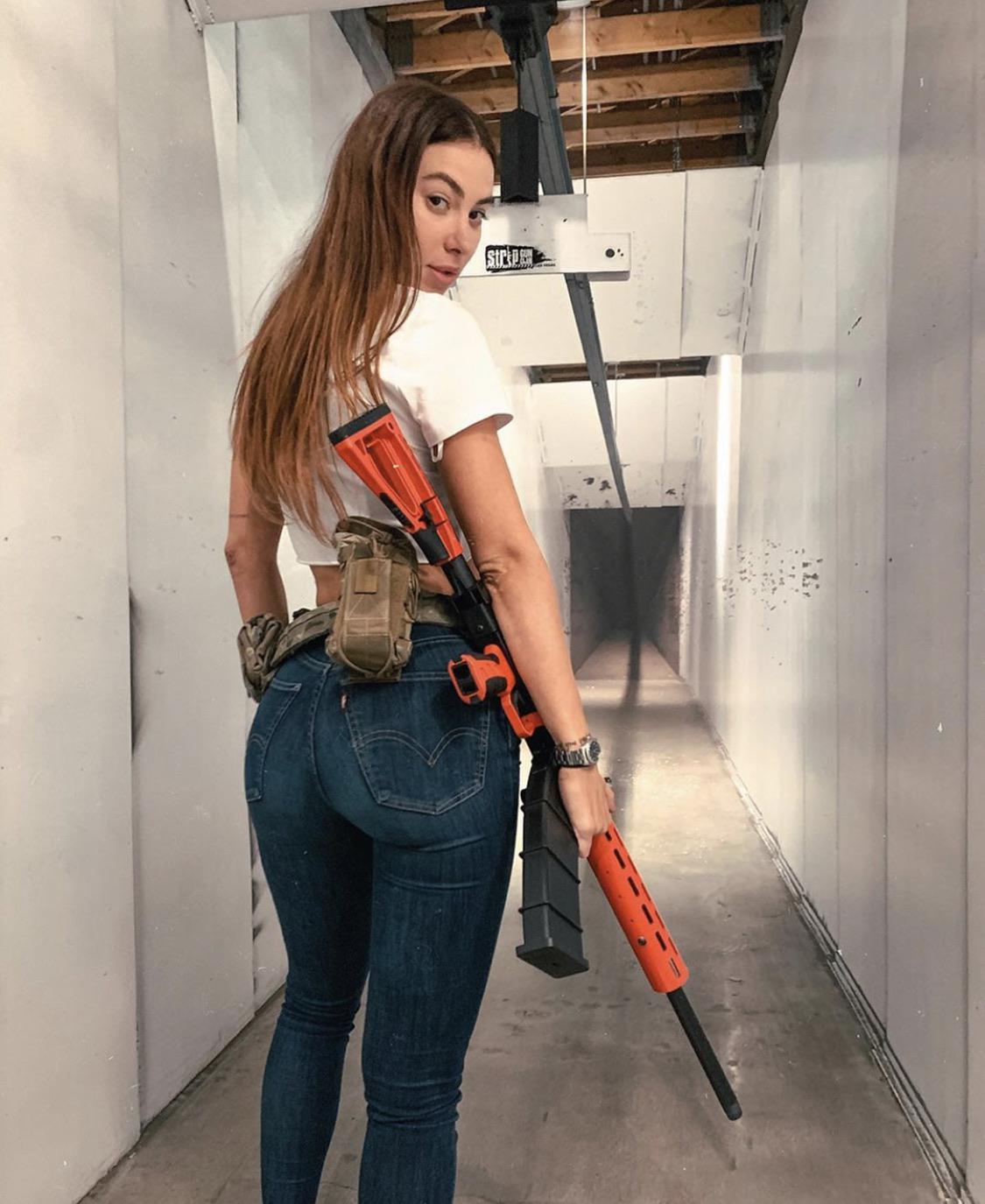 Packing heat | Scrolller