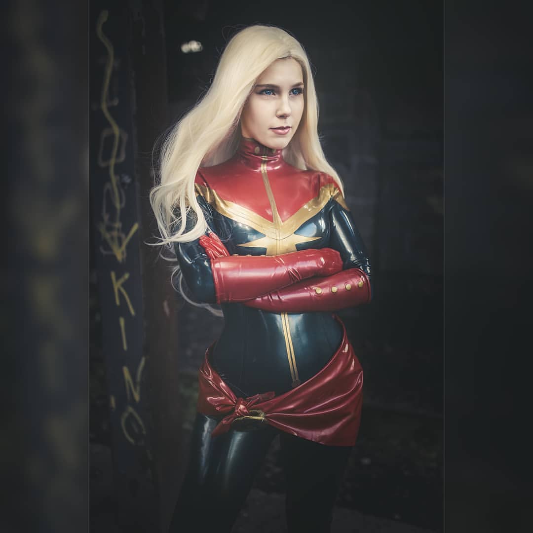 Pancake Cosplay as Captain Marvel | Scrolller