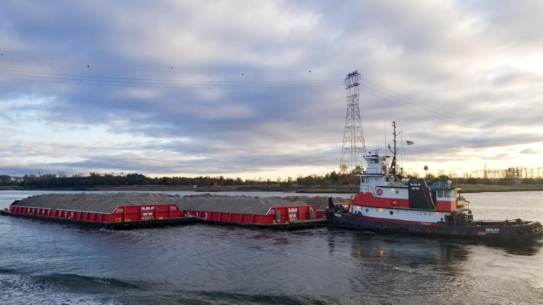 Passing the Seeley Weeks as she's headed northbound with 5 loads on the Arthur Kill. [oc ...