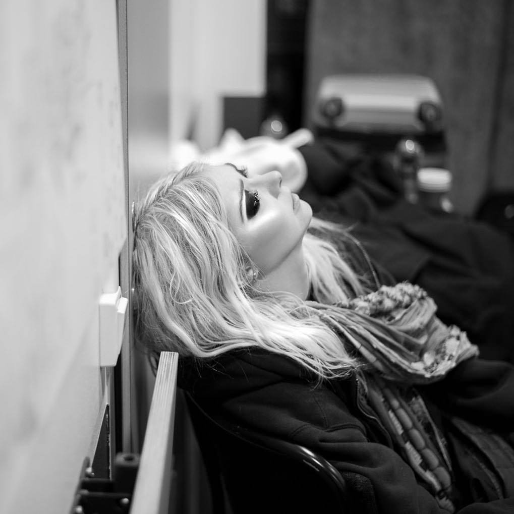 Passing the time | Scrolller