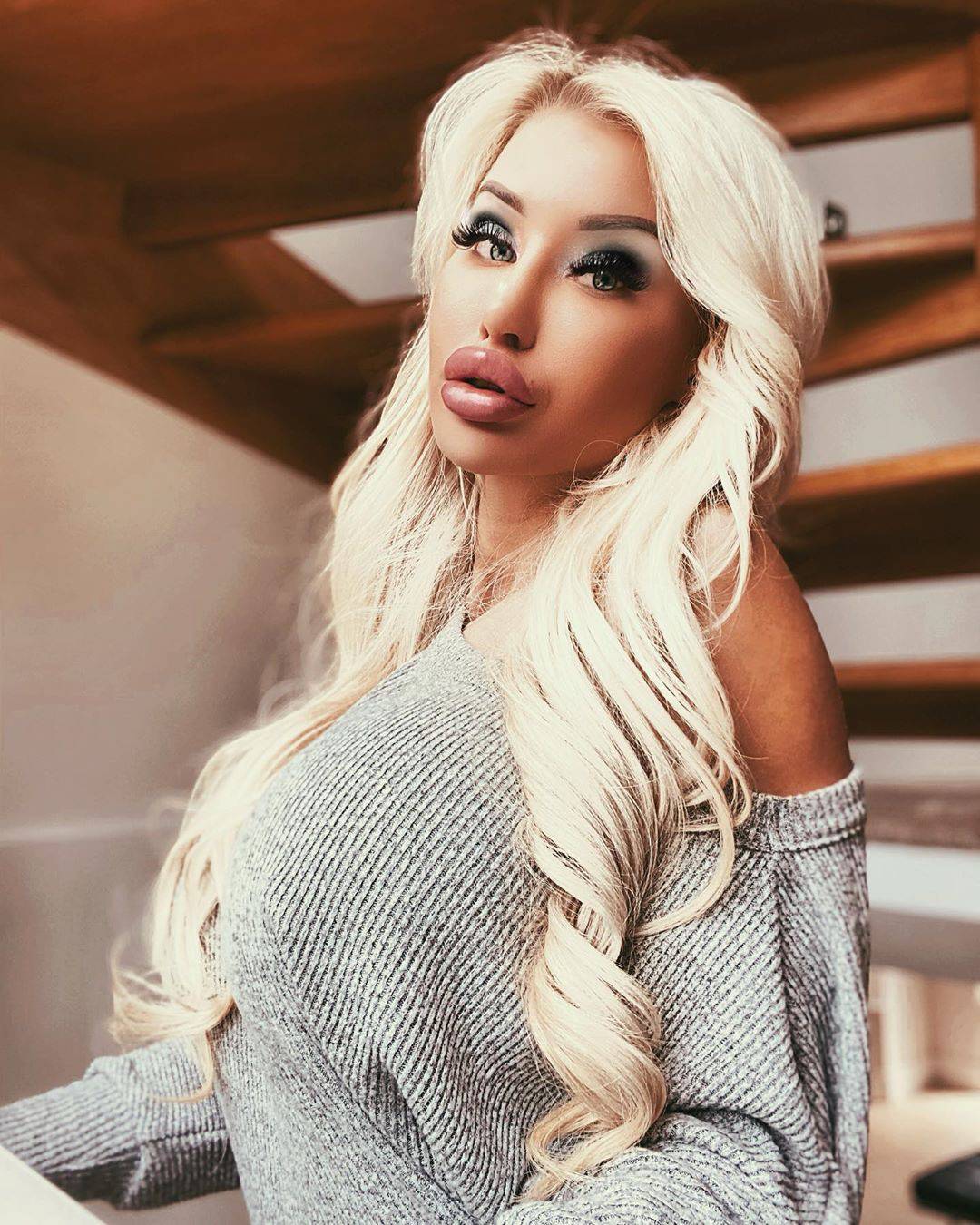 Paulina J Candy | Scrolller