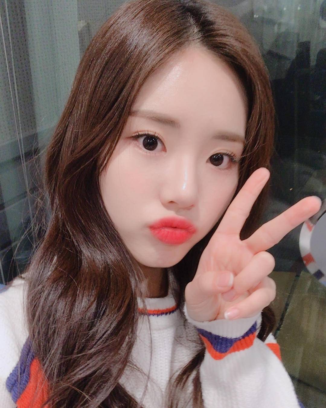 Peace Jiwon | Scrolller