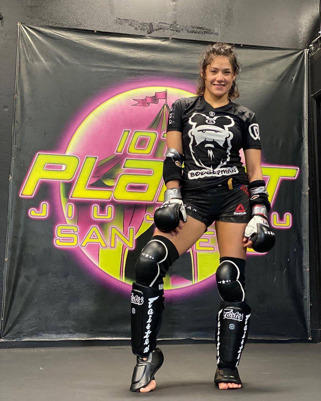 Pearl Gonzalez | Scrolller
