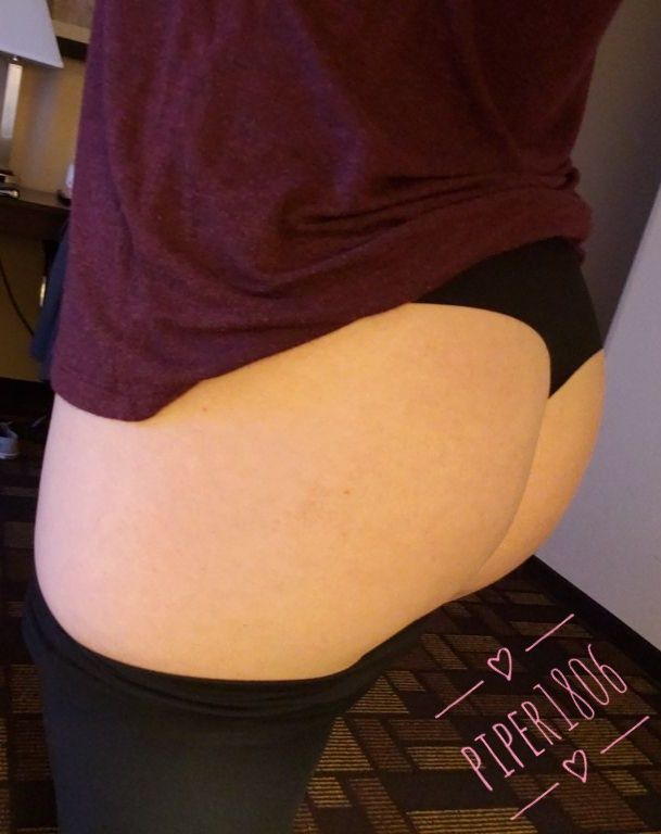 Peek-a-boo 👀🍑 40 (F) | Scrolller