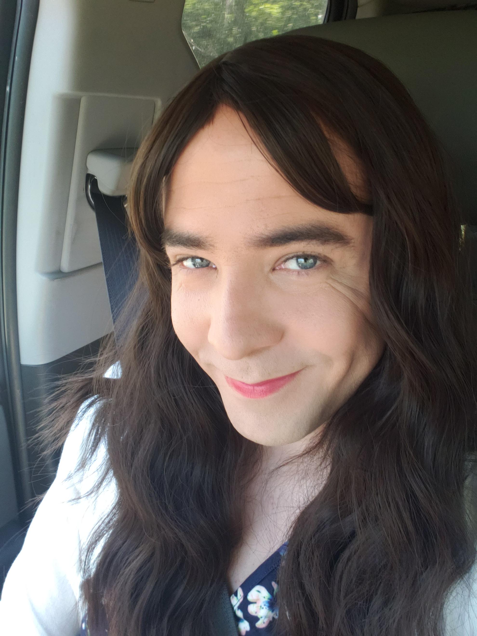 Peekaboo! | Scrolller