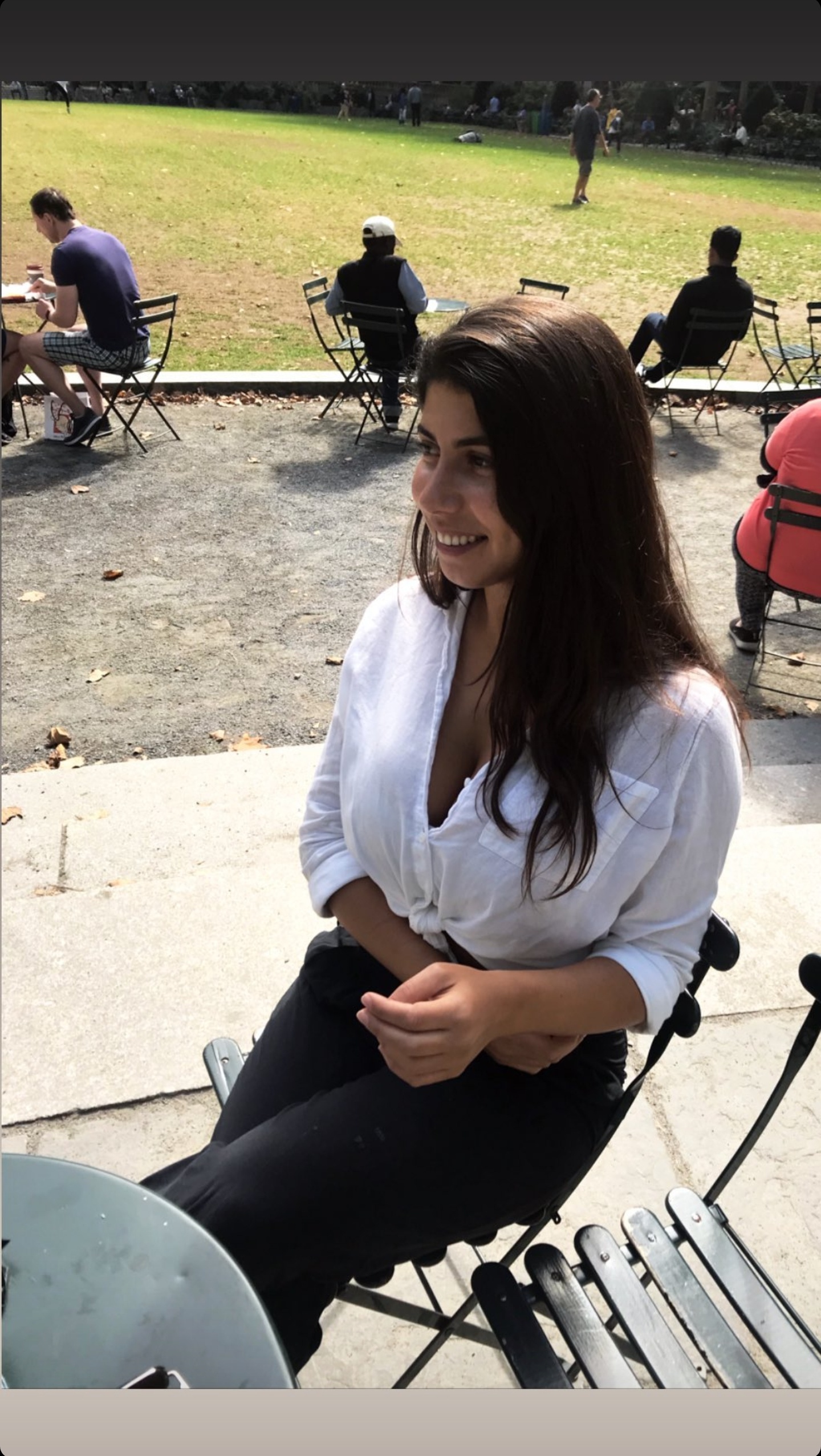 Perfect body AND dimples 😍 | Scrolller