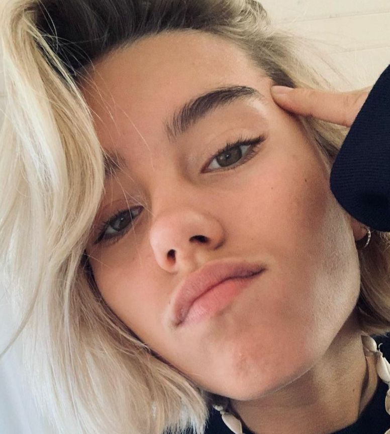 Perfect Cumface | Scrolller