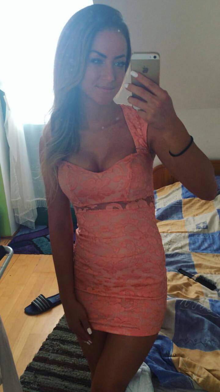 perfect fitting dress | Scrolller