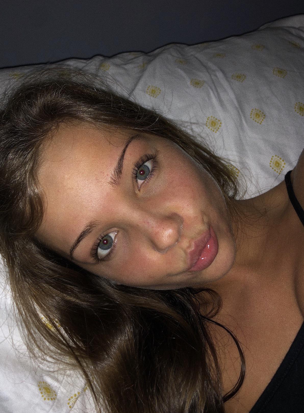 Perfect kisses | Scrolller