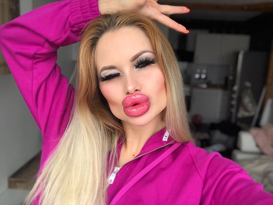 Perfect Lips | Scrolller