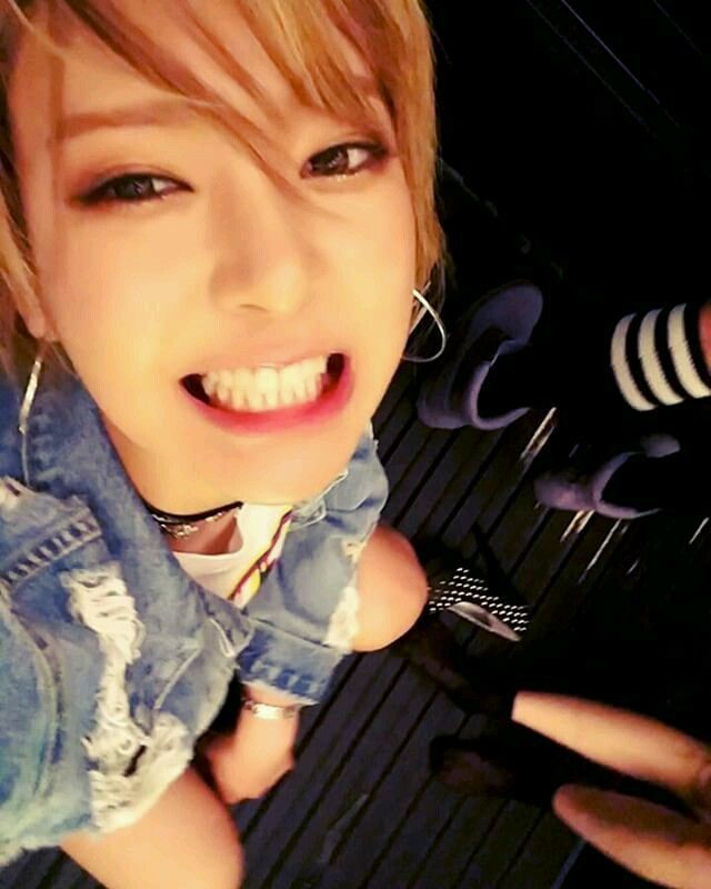 Perfect teeth | Scrolller