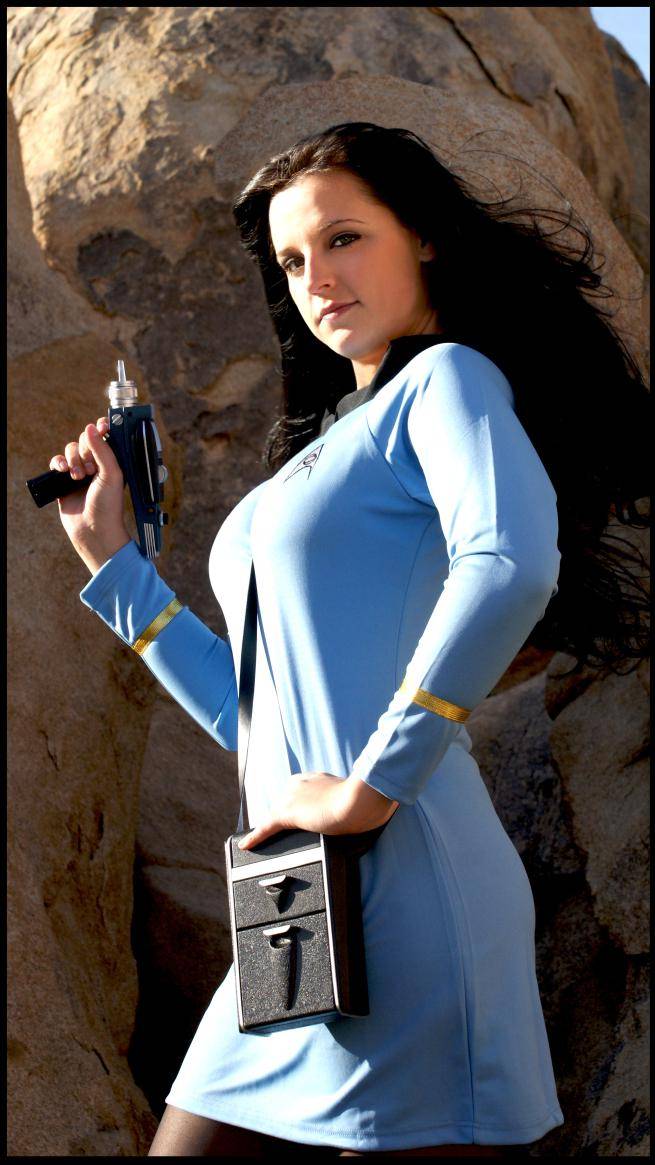 Phasers set to stun(ning) | Scrolller