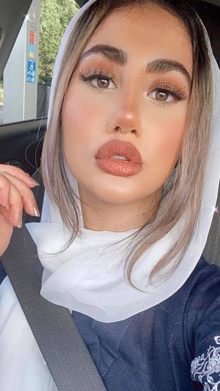 Phat BJ lips | Scrolller