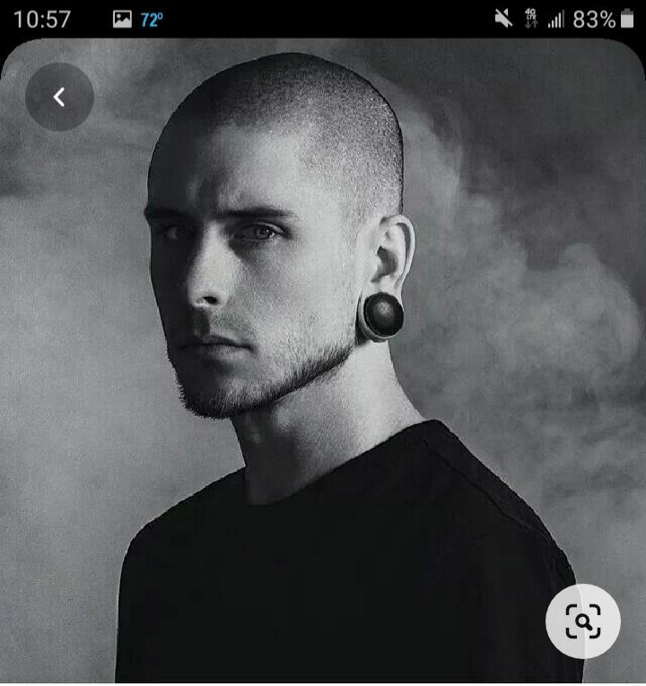 Phil Bozeman | Scrolller