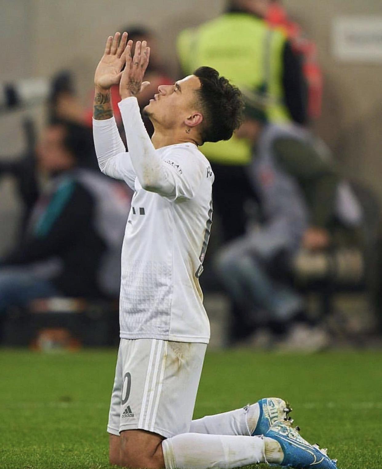 Phil Coutinho | Scrolller