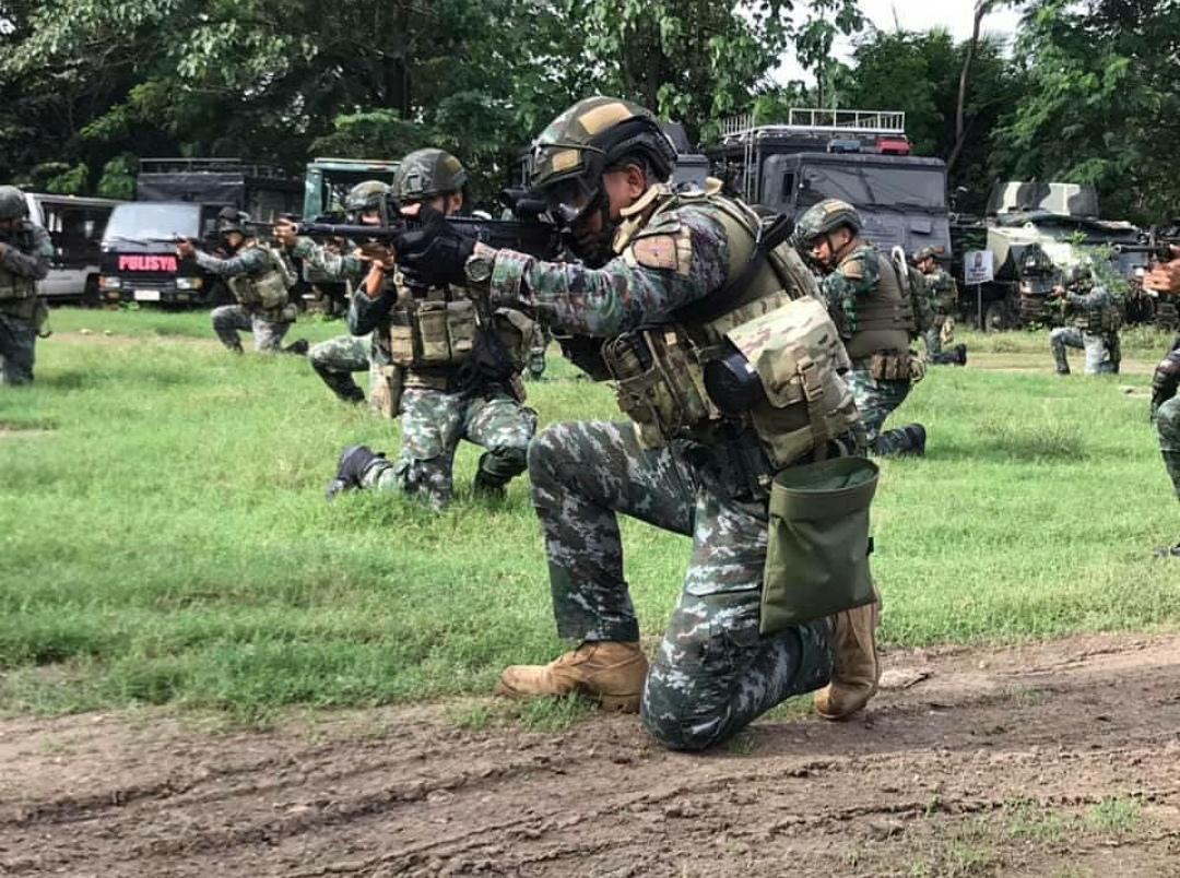Philippine National Police-Special Action Force's Rapid Deployment Battalion [1080x804] | Scrolller
