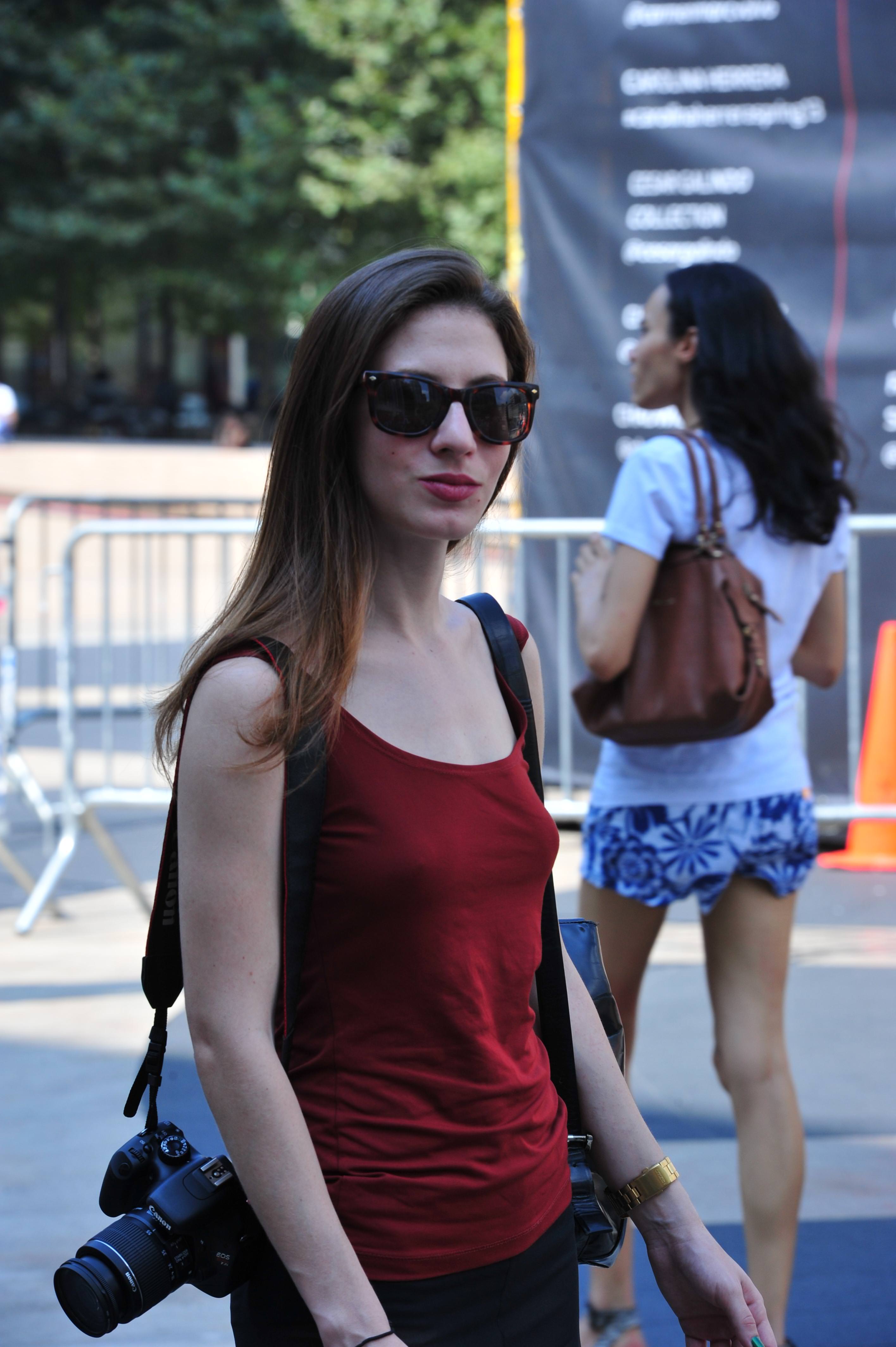 Photog. 2MIC | Scrolller