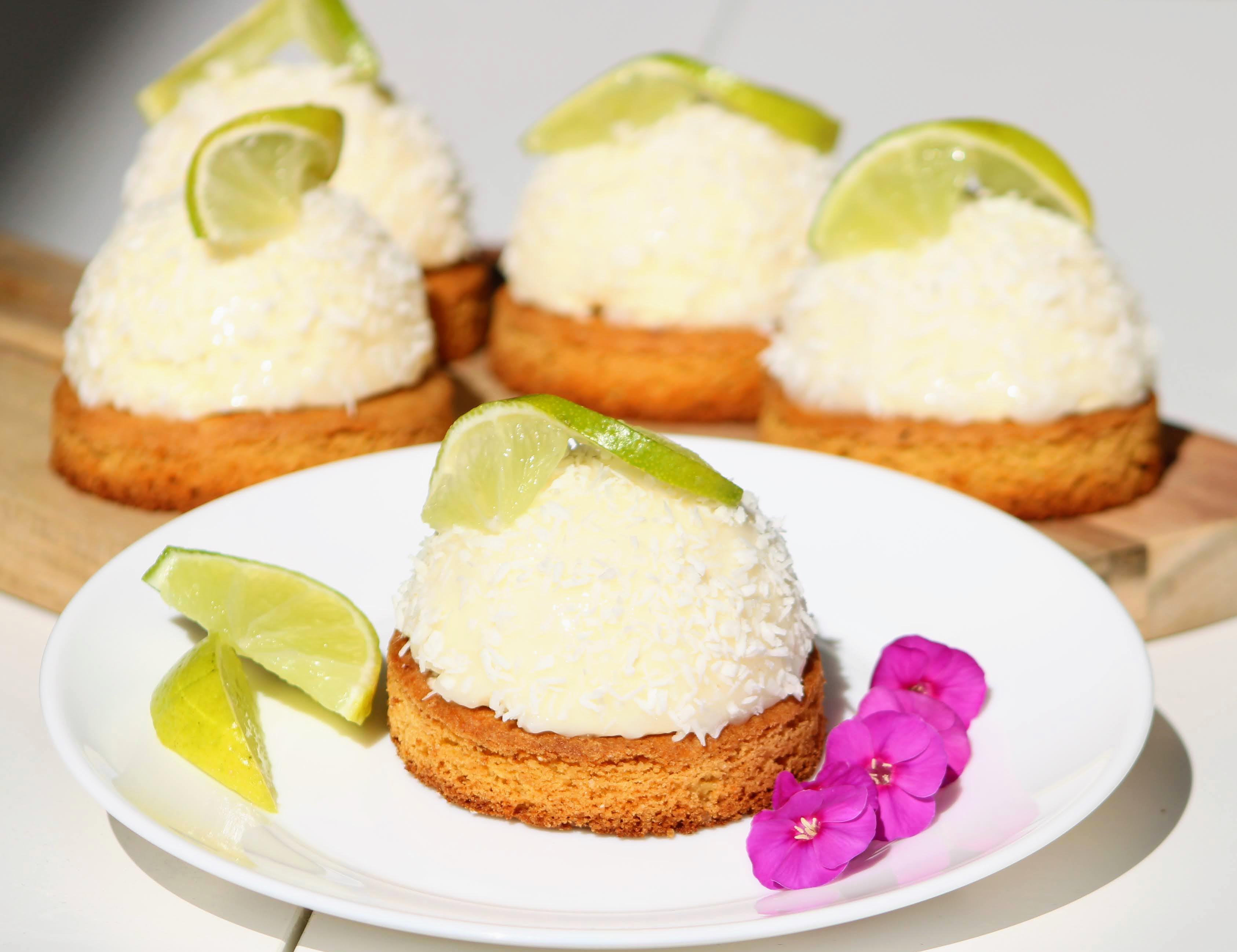 Piña Colada Dome: Coconut, Ananas and Rum on Shortbread Biscuit. | Scrolller