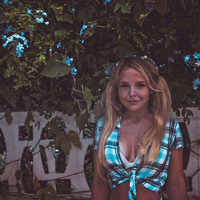 Young Monroe | Scrolller