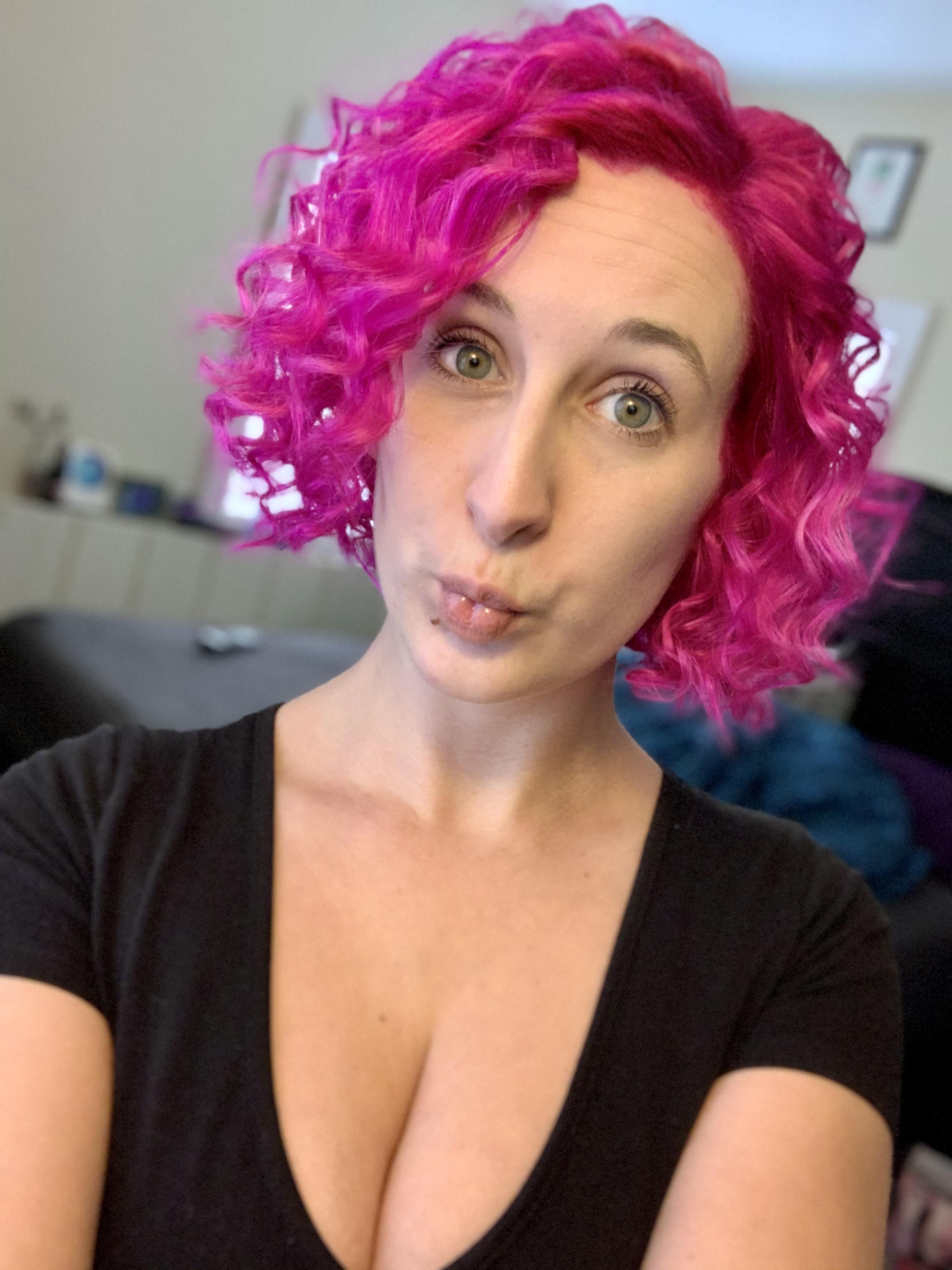 Pink and curly now! (Over 18) | Scrolller