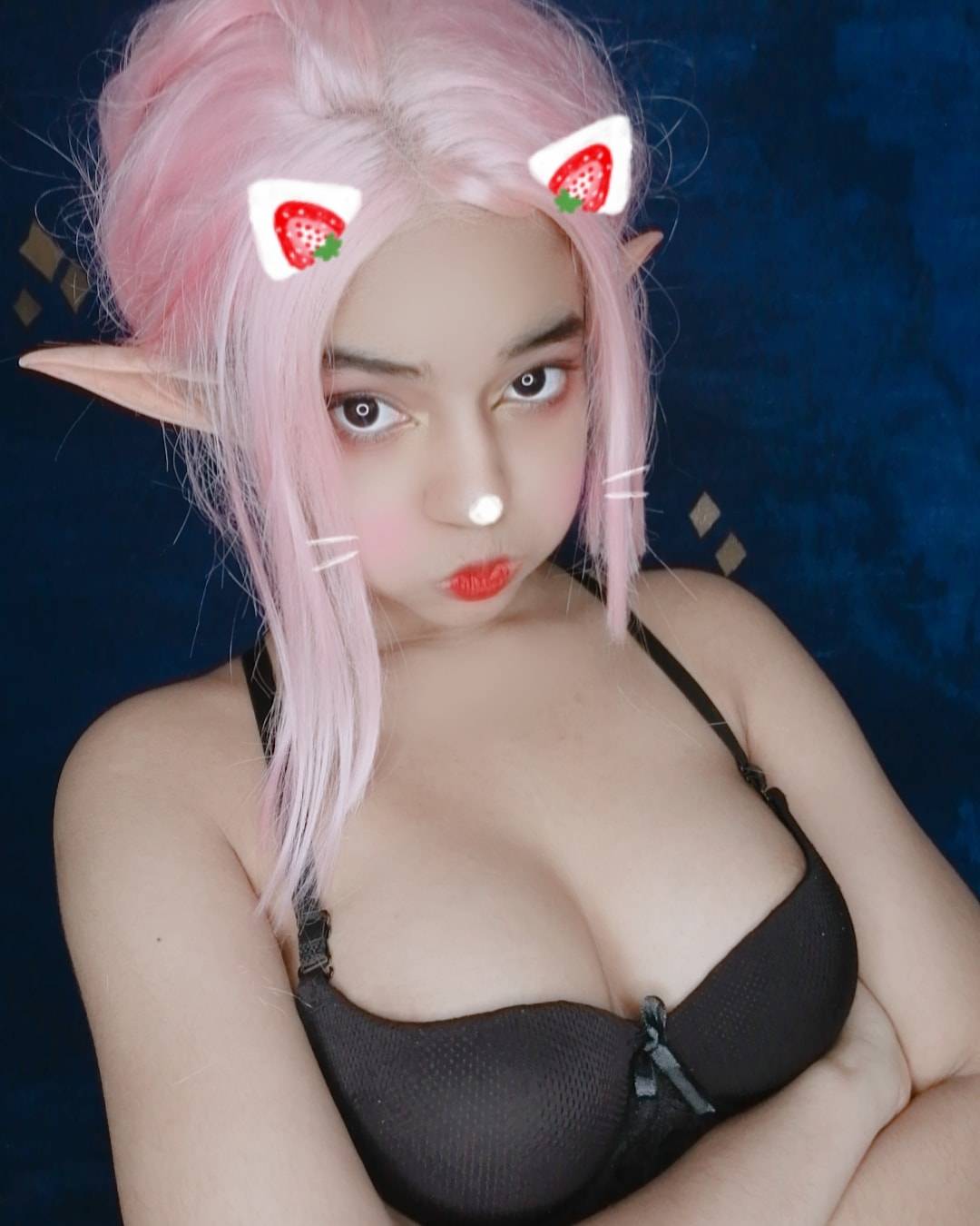 Pink Elf by Fraisehime | Scrolller