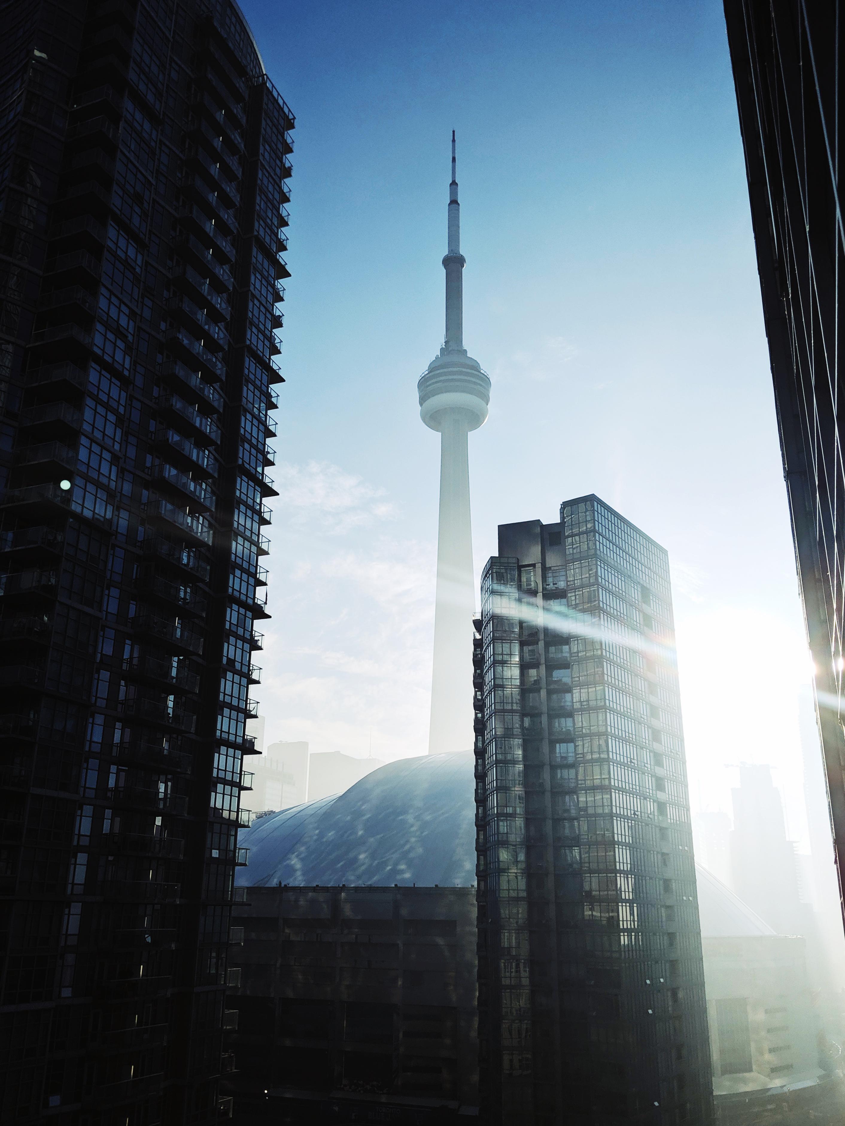 [Pixel 3xl] CN Tower [VSCO] | Scrolller
