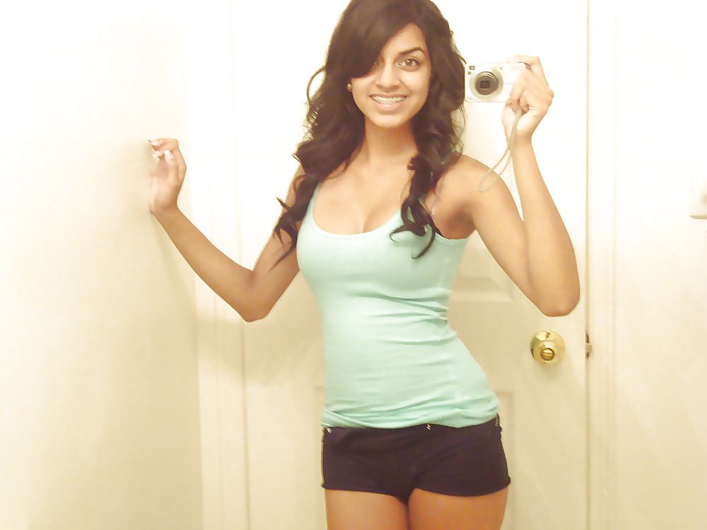 Playful in the bathroom | Scrolller