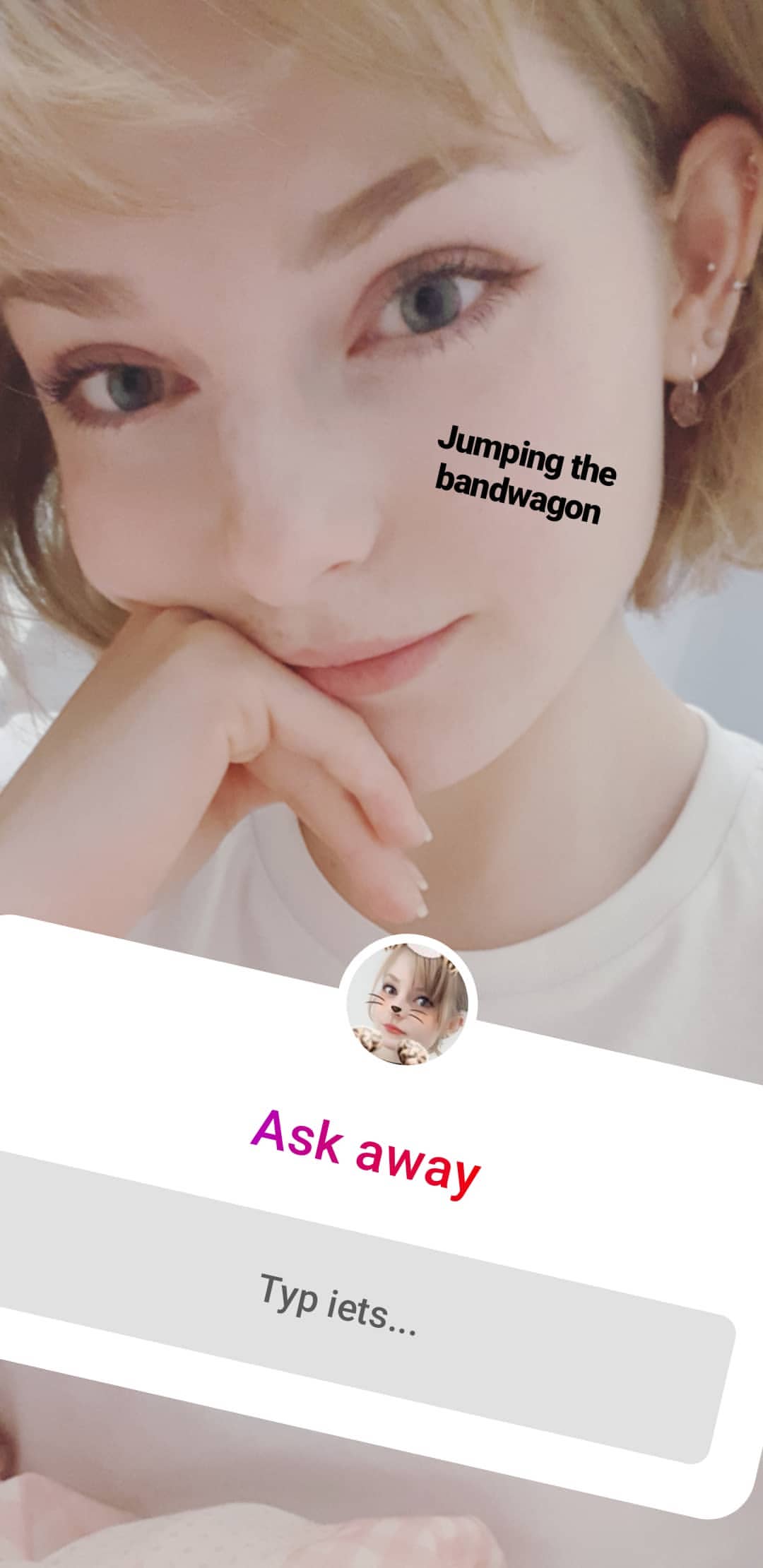 Please do... | Scrolller