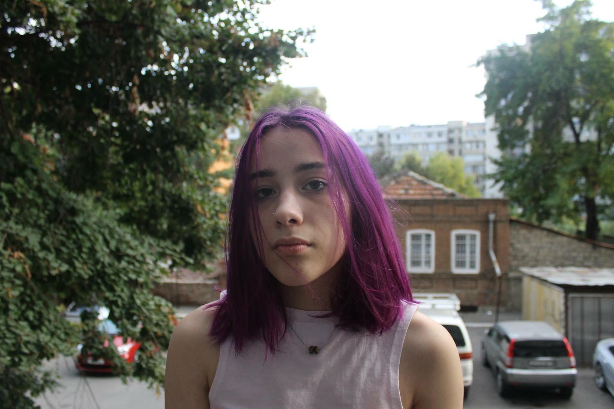 please draw 😊 | Scrolller