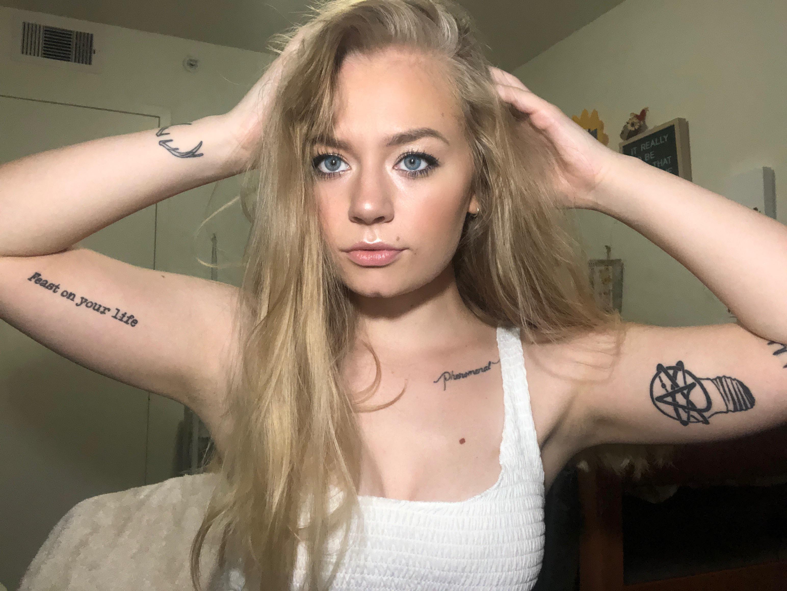 Please draw my face!! | Scrolller