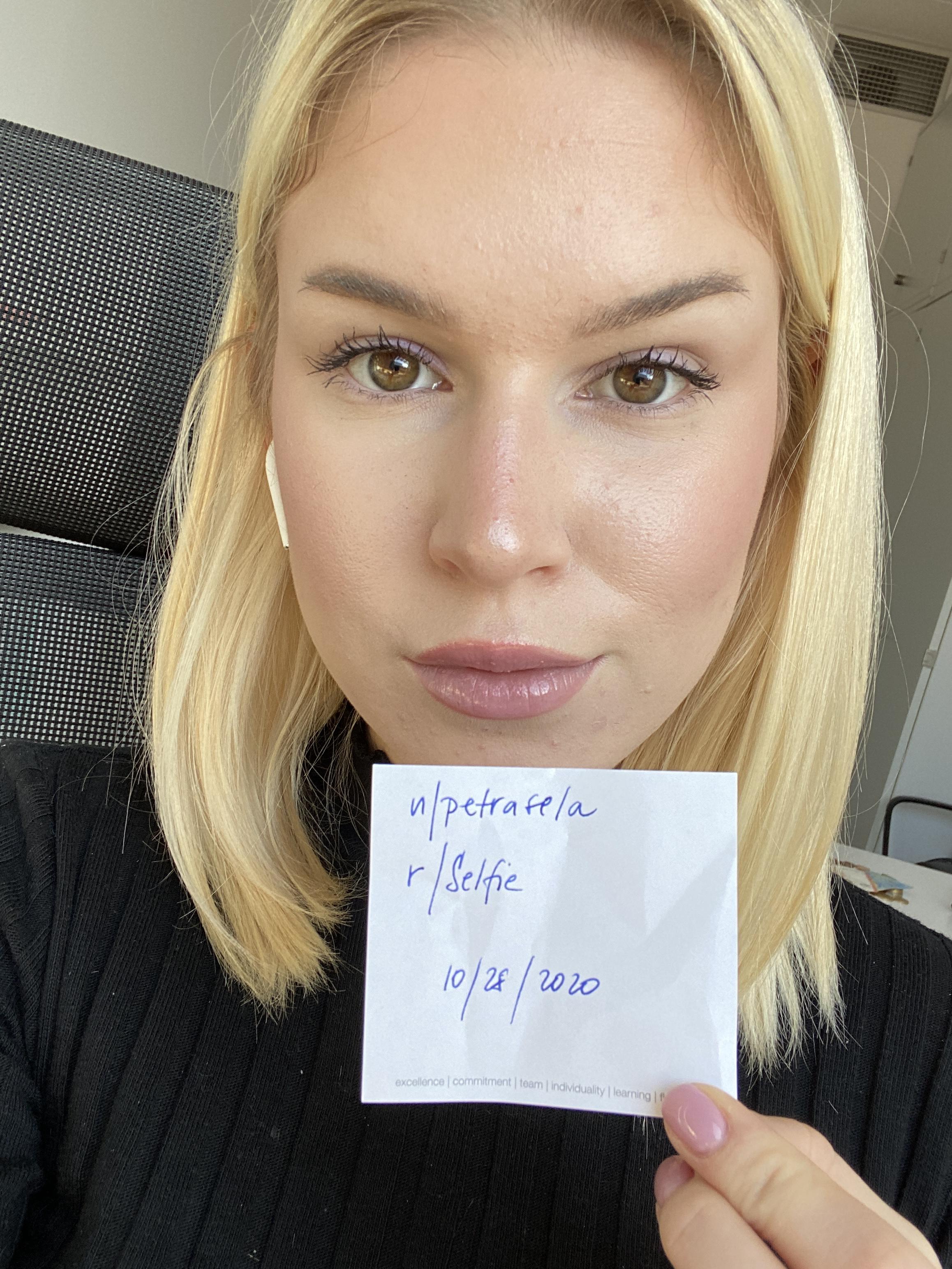 Pls verify me 🙏🏻 | Scrolller