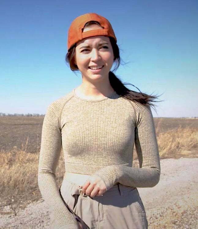 Poking through | Scrolller