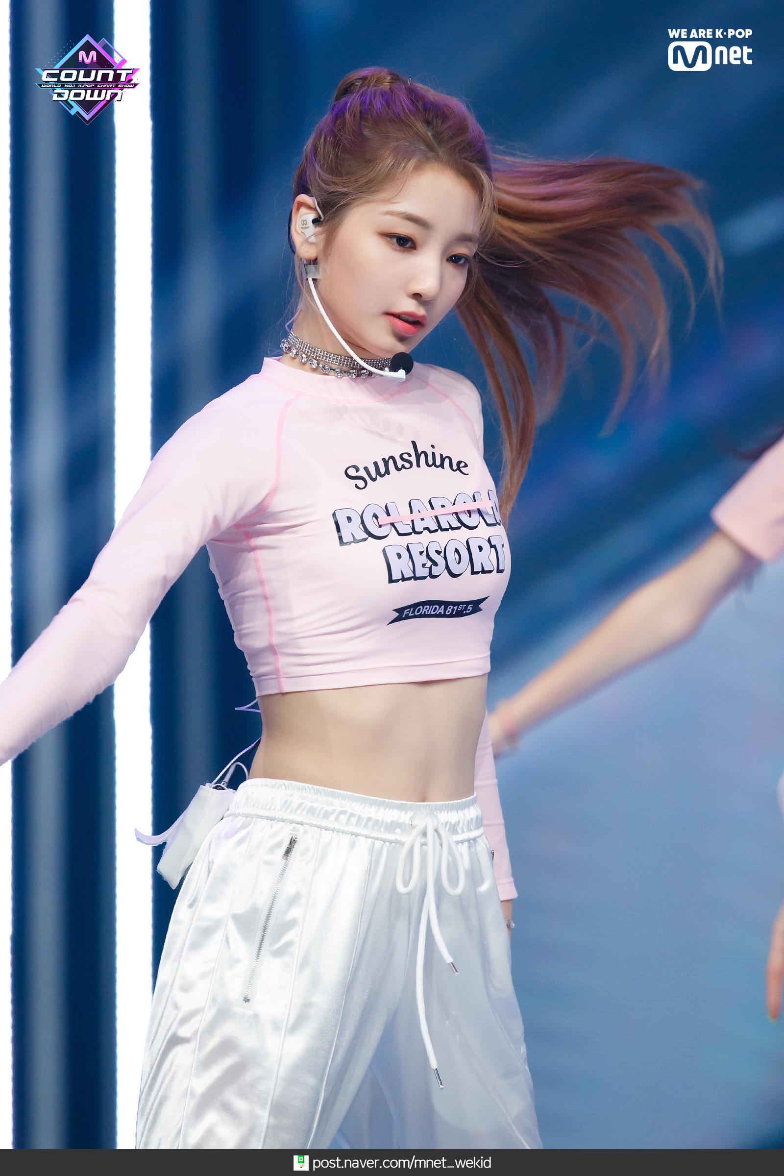 Ponytail Yeonhee | Scrolller