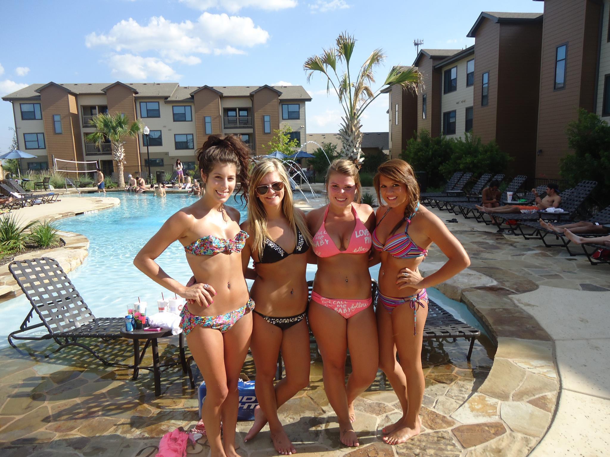 Pool day | Scrolller