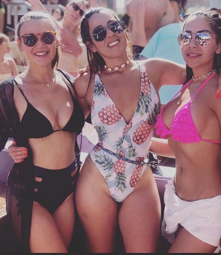 Pool party fun | Scrolller