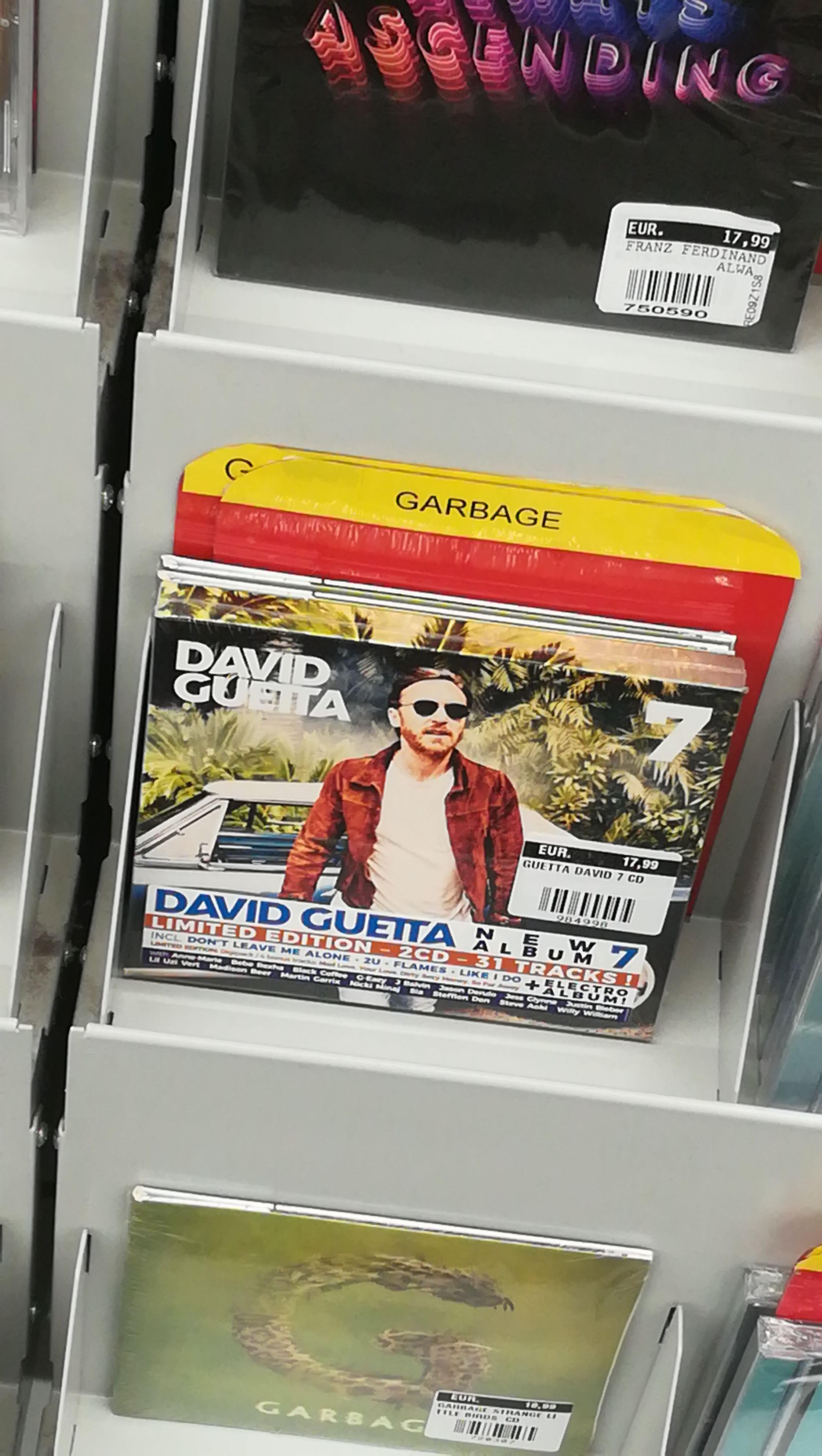 Poor David | Scrolller