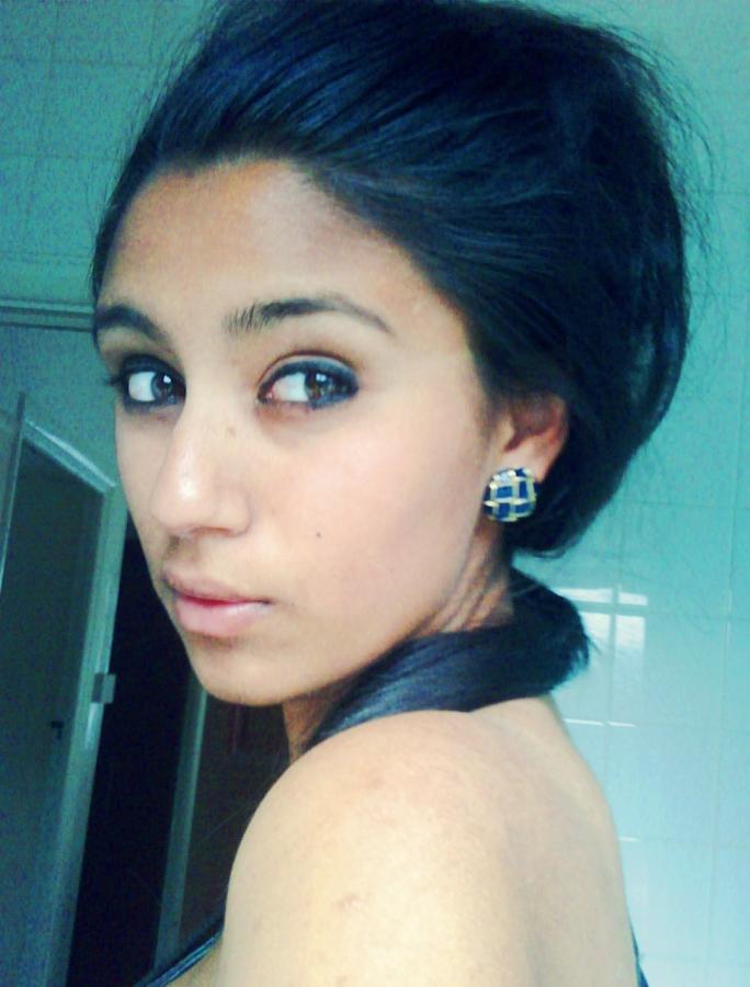 Posh Brit Desi - Imgur [Album] | Scrolller