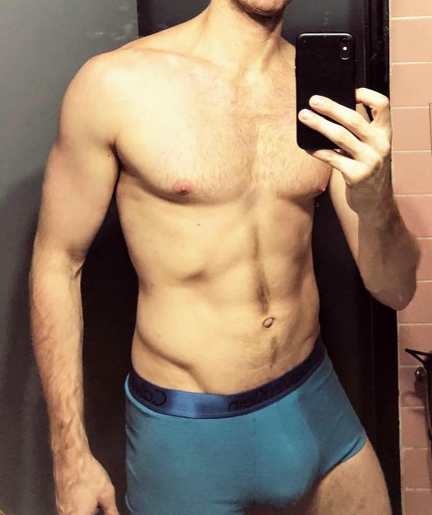 Discover more like MenGW: Post shower bulge. Anyone want to play? and ...