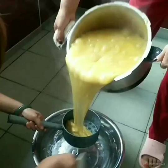 Pouring noodle | Scrolller