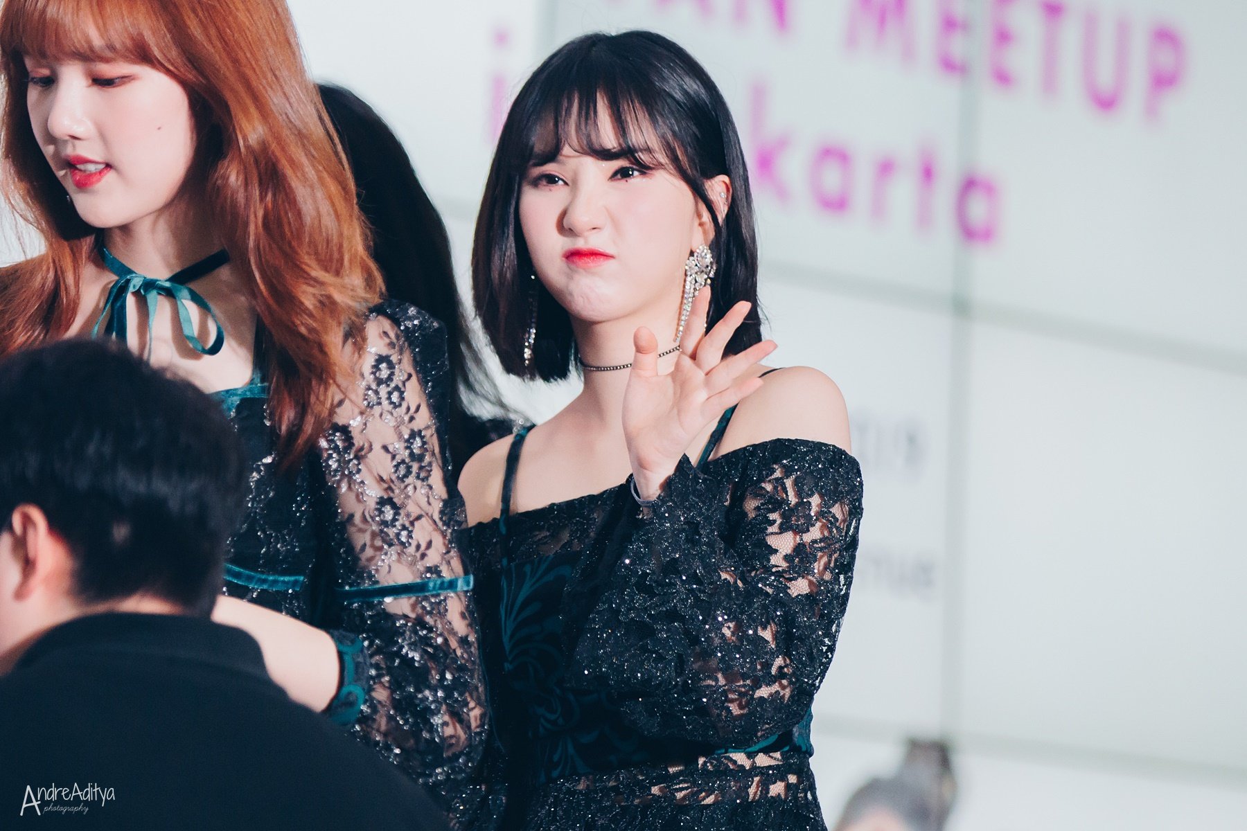 Pouty Eunha | Scrolller