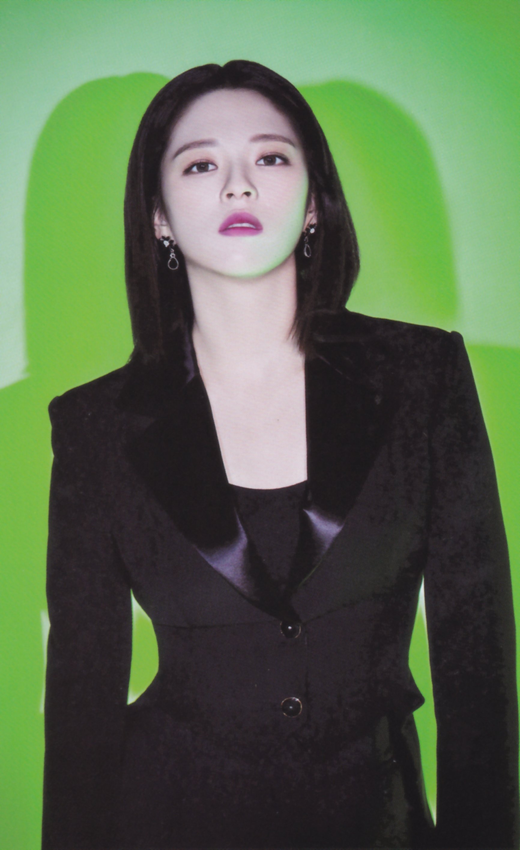Powerful Jeongyeon | Scrolller