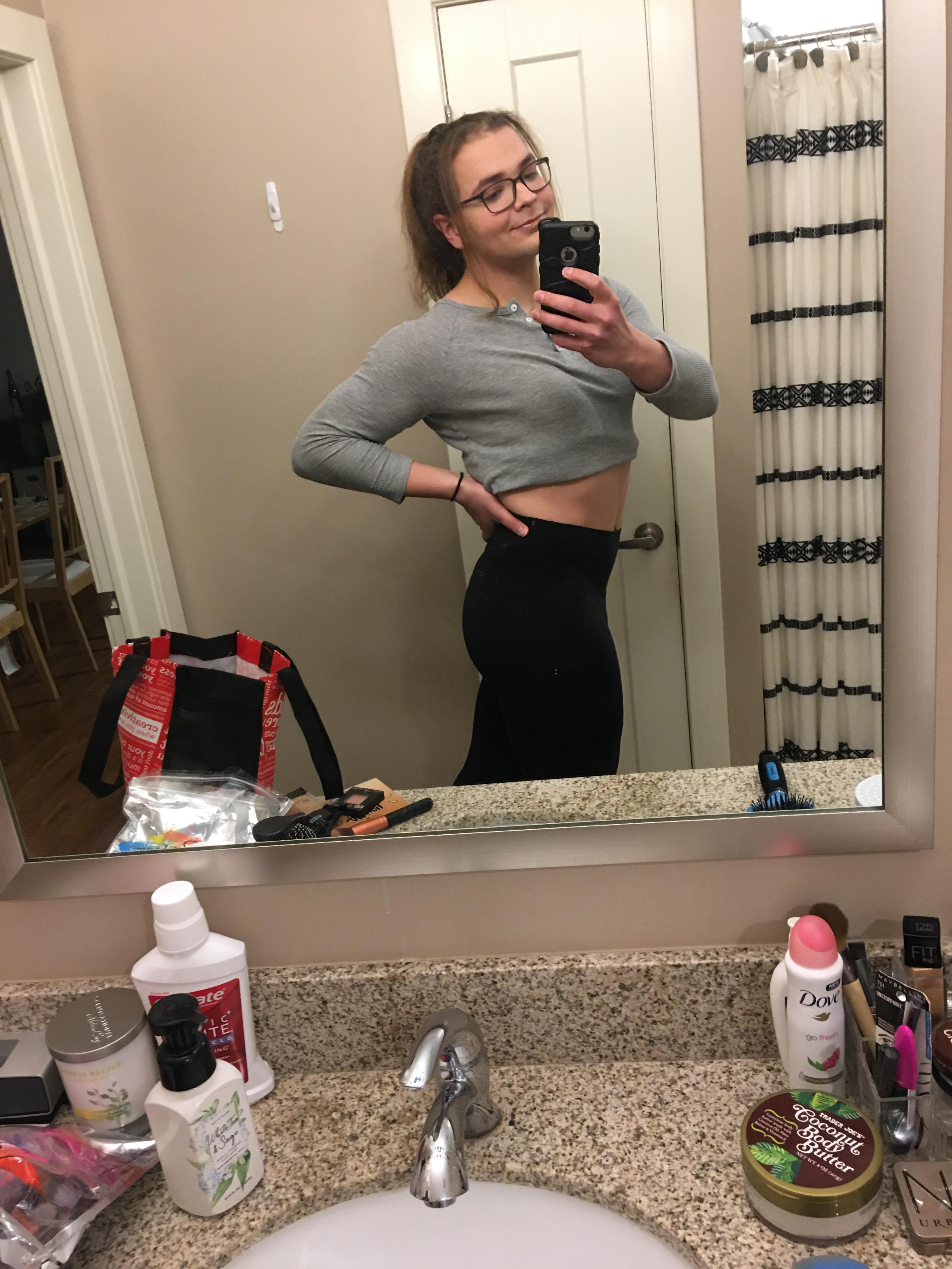 Practicing makeup instead of studying for class lol | Scrolller