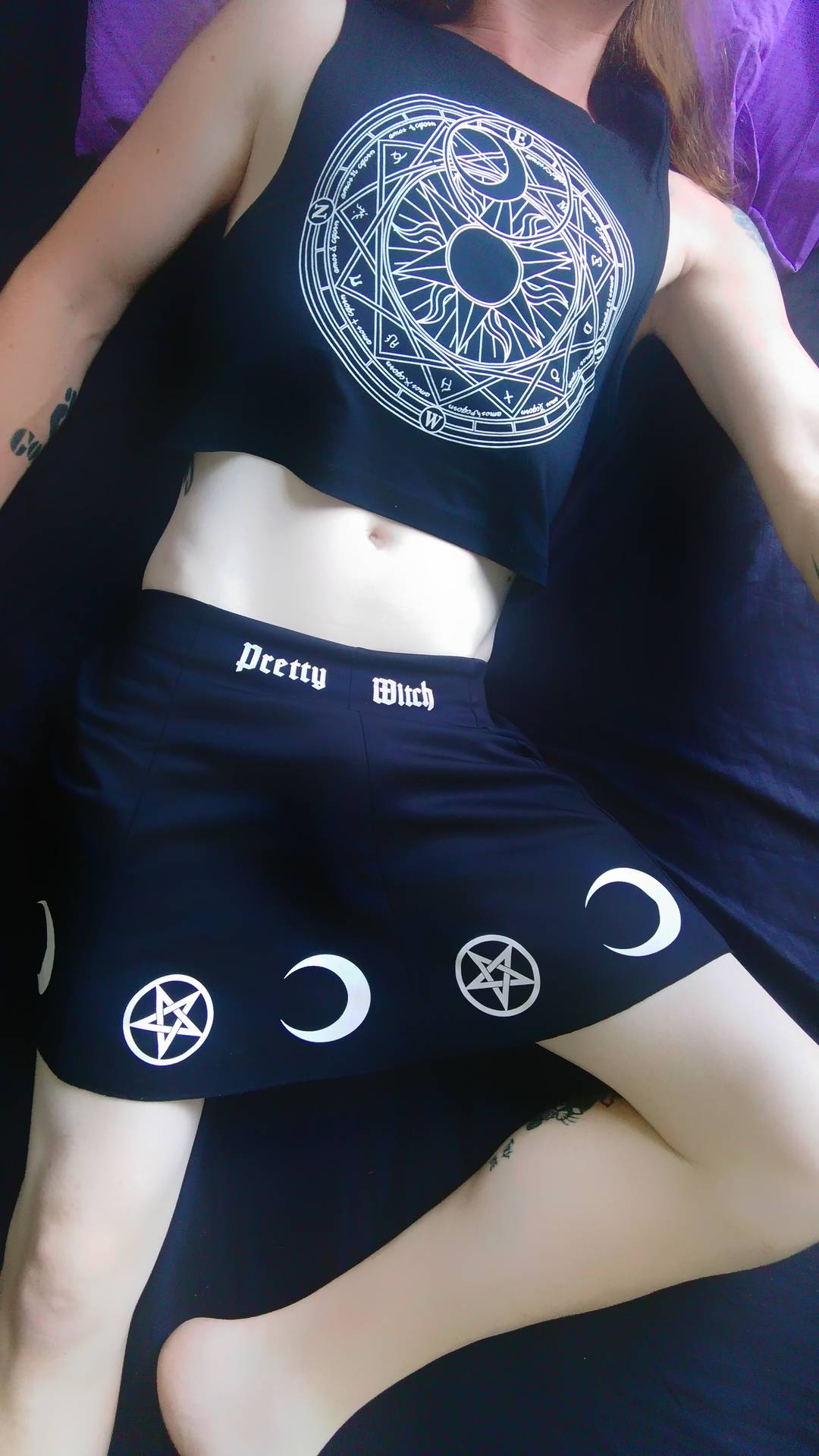 Pre(t)ty witch | Scrolller