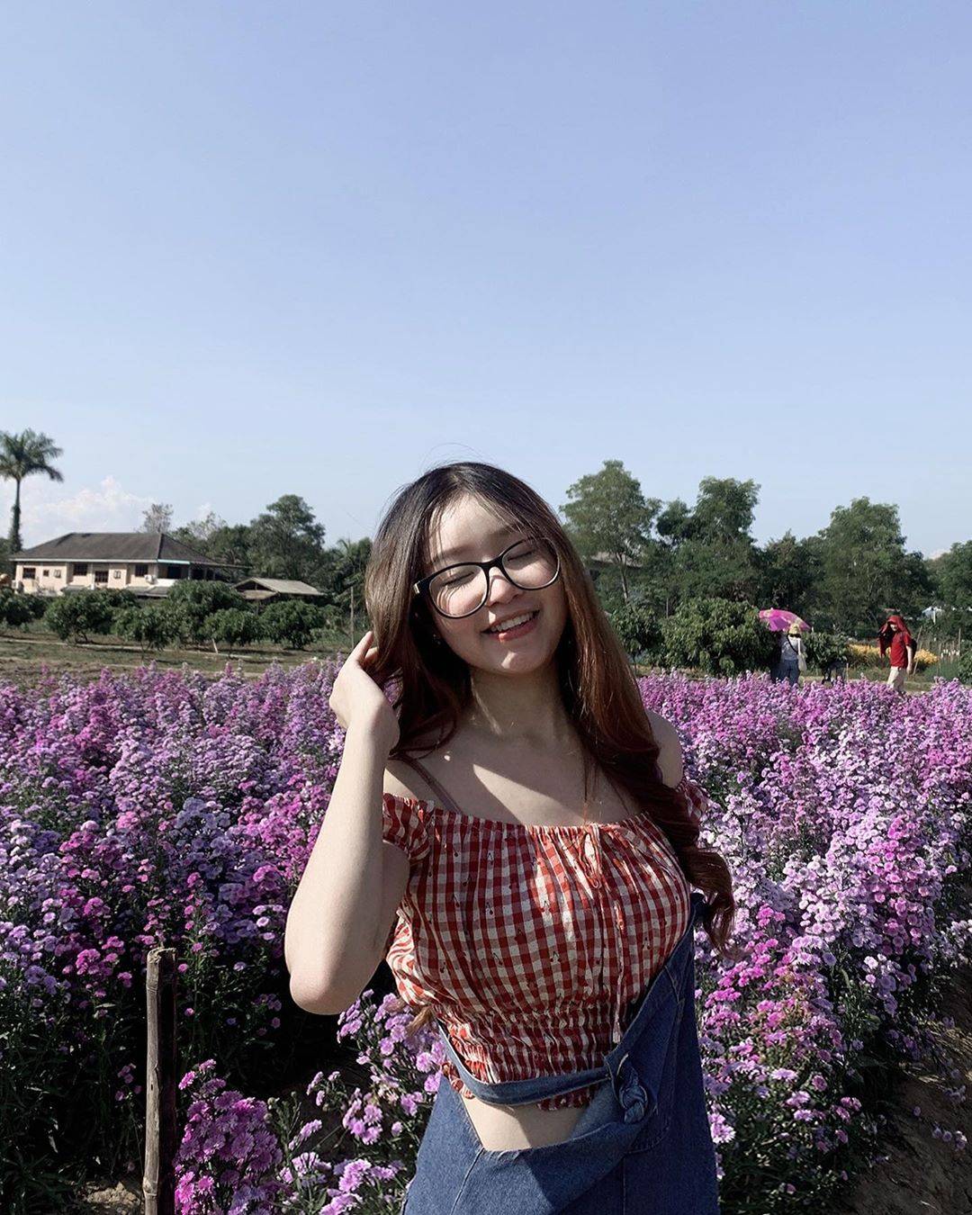 Pretty As A Flower | Scrolller