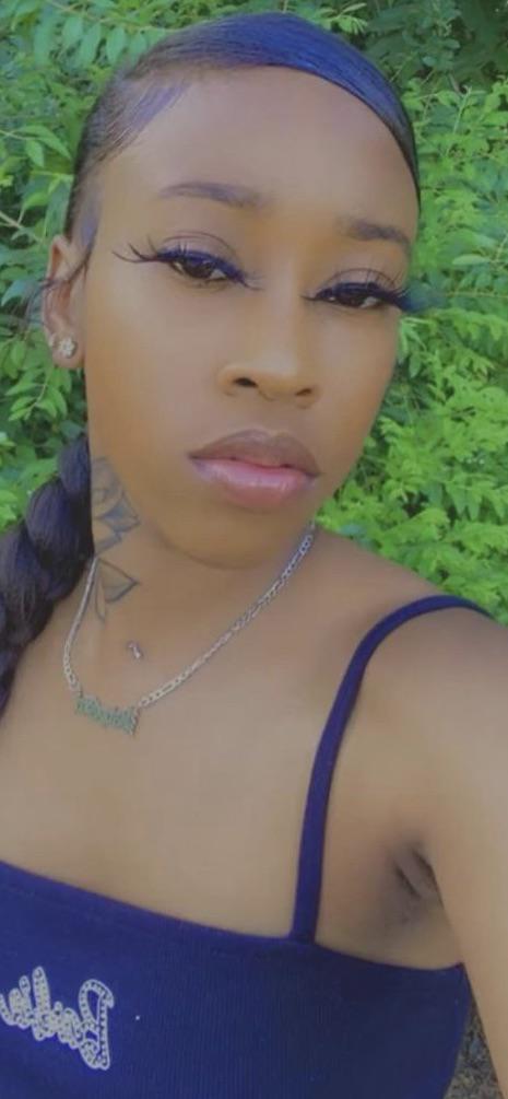 Pretty Lil Hoe | Scrolller