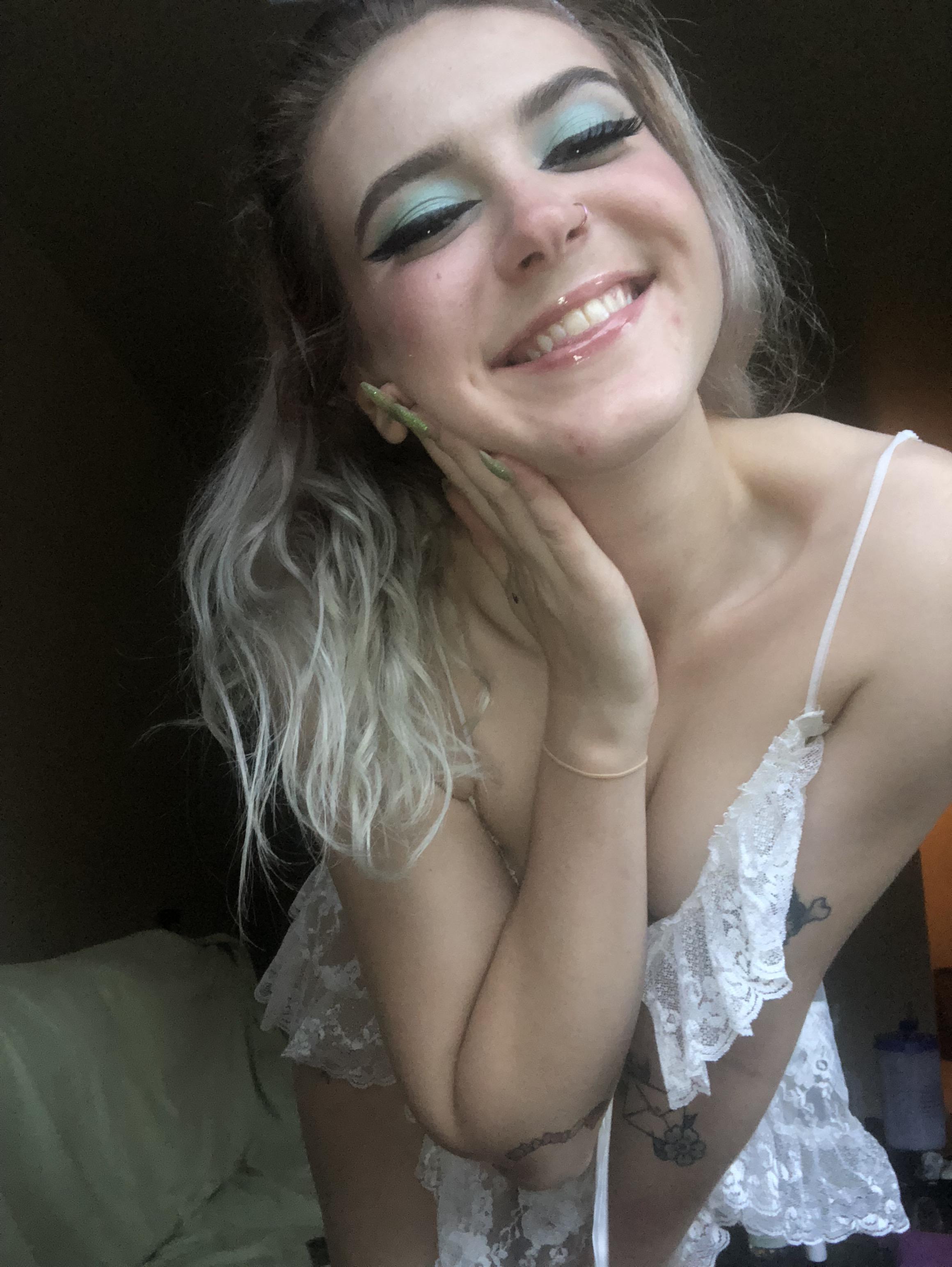 pretty minty eyeshadow | Scrolller